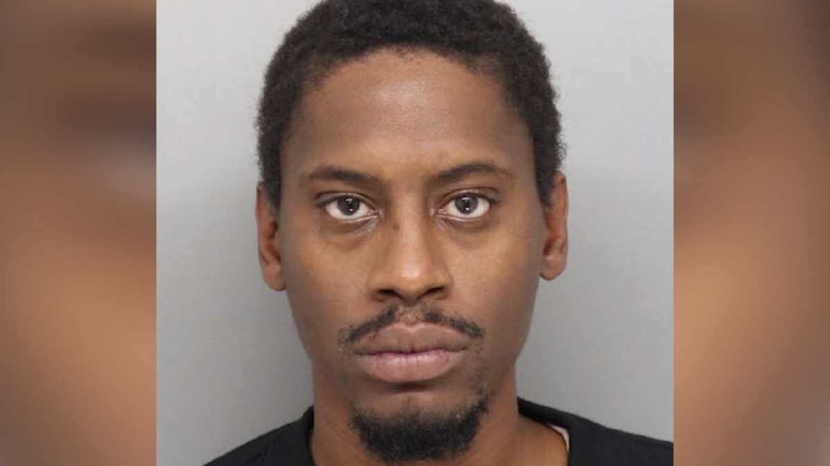 Customer charged in double shooting of Wendy's employees