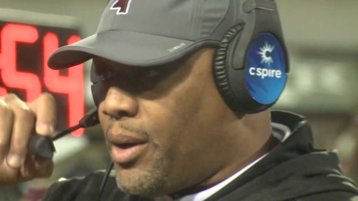 Deke Adams joins Ole Miss staff as defensive line coach