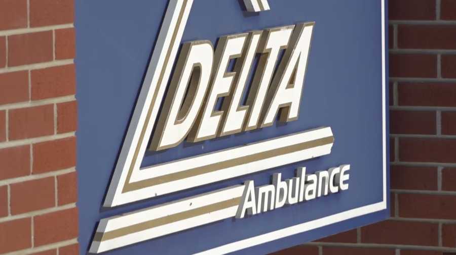 Ambulance service wants new fees for Central Maine towns