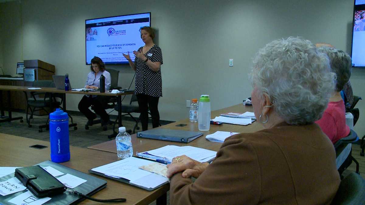 Program at Iowa hospital gives hope to dementia patients