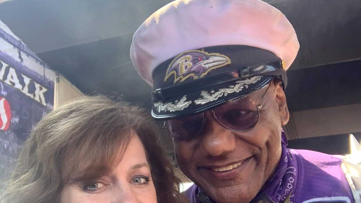 Ravens Flock remembers Captain Dee-Fense | Fan photos