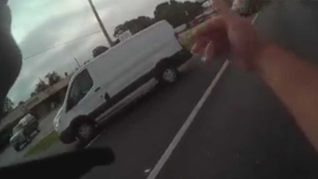 'Pull over': Viral videos show deputies ticket drivers speeding past ...