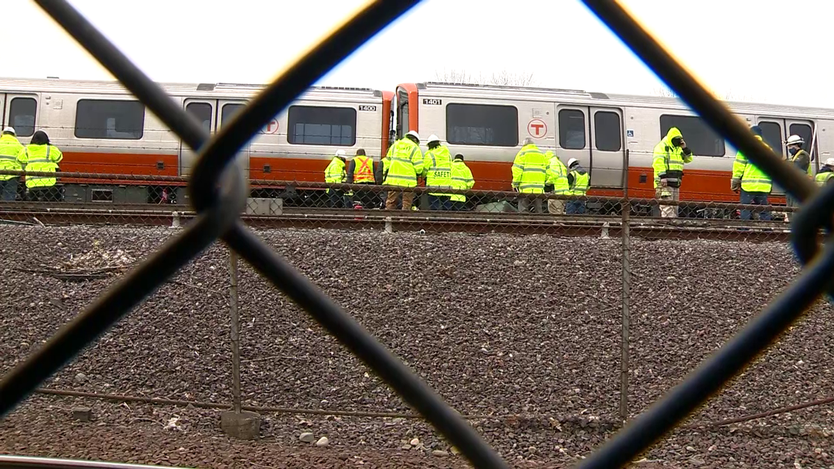 All new MBTA trains pulled from service after new Orange Line train derails