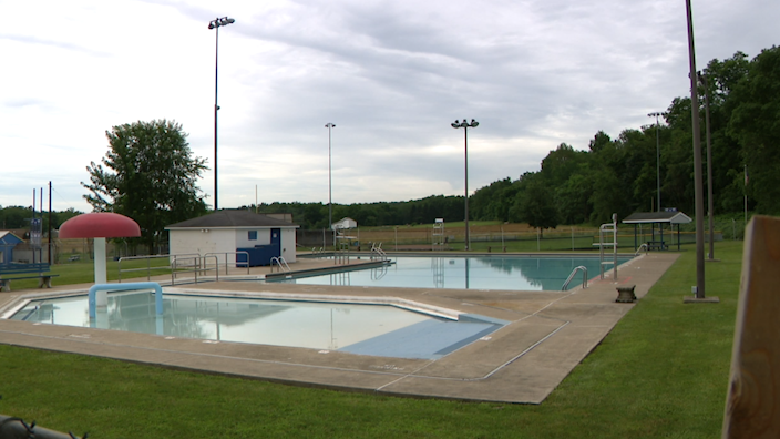 Derry Community Pool to stay open for the summer six days a week