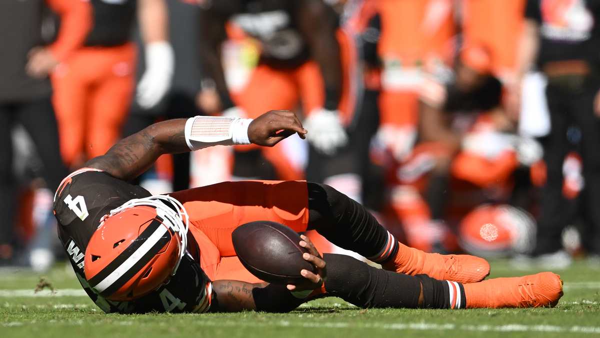 Deshaun Watson out for season with ruptured Achilles tendon