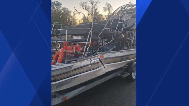 7 hospitalized after 2 airboats crash on Peace River in DeSoto County