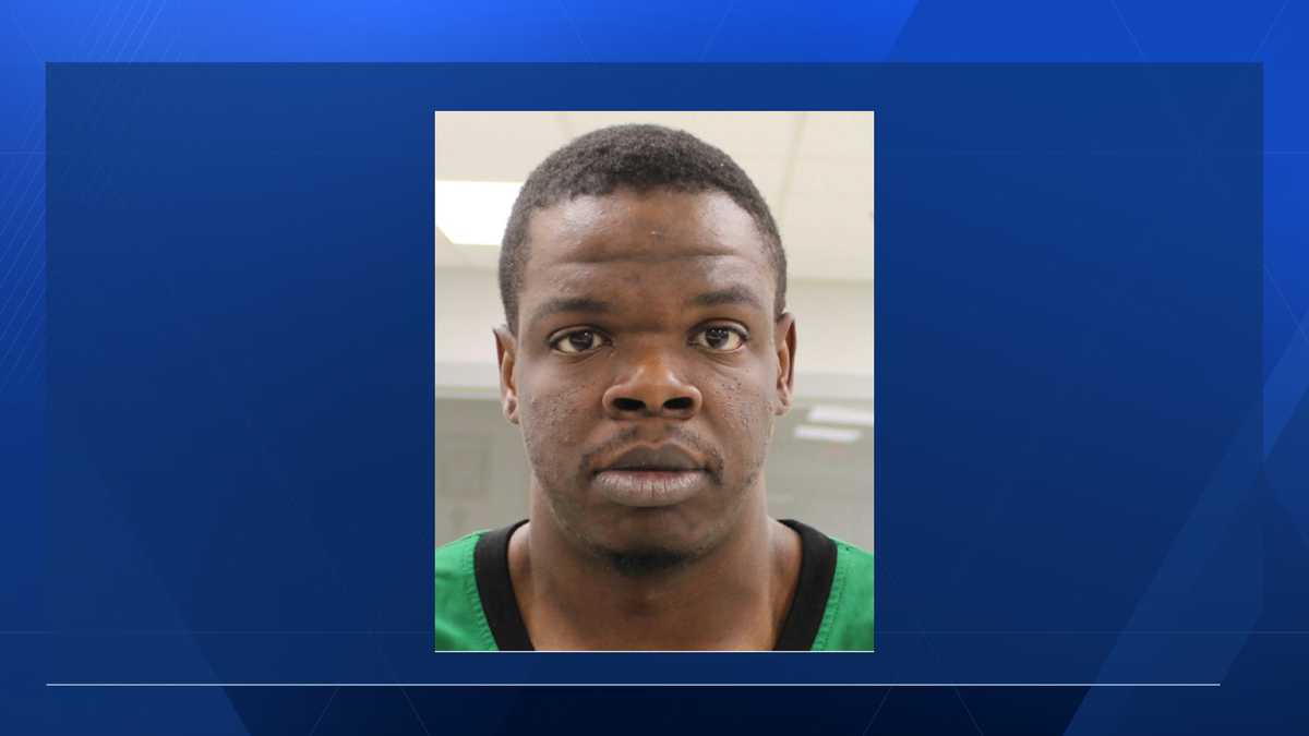 Iowa court: Judge dismisses case as suspect faces federal charge