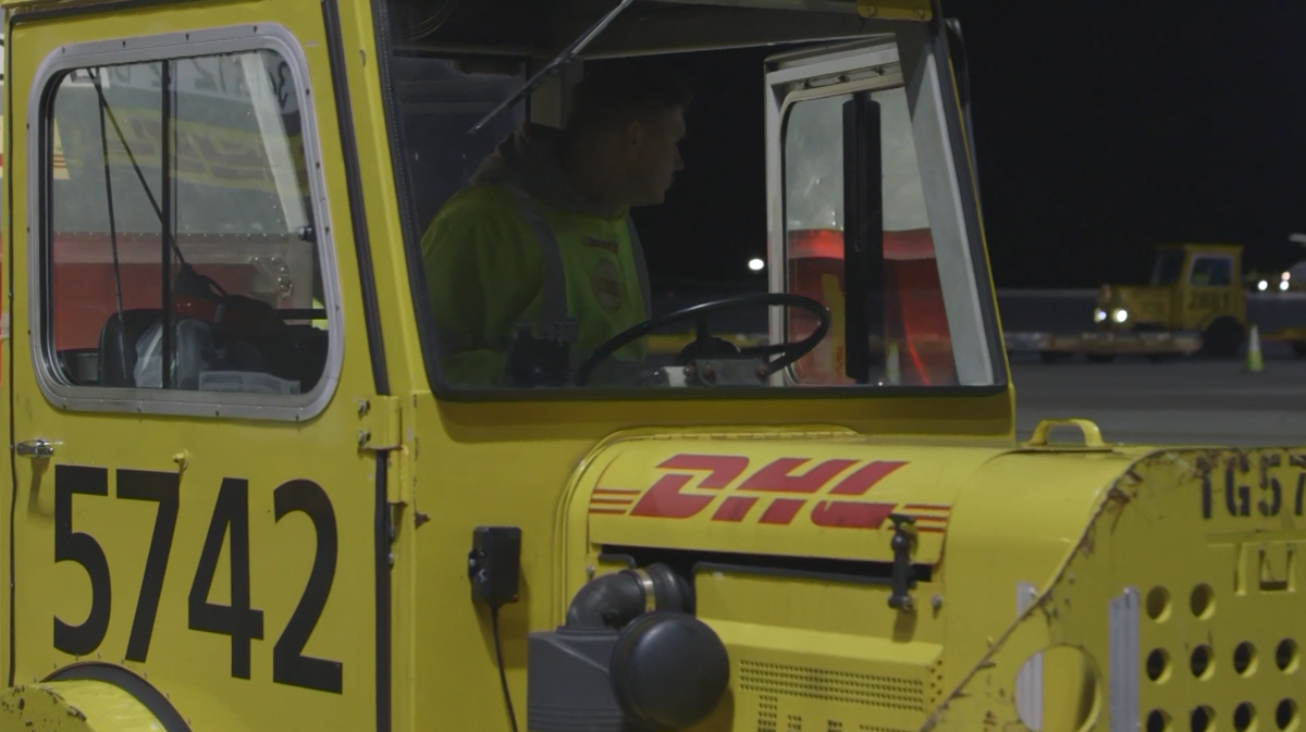 Tentative deal reached between DHL, CVG Teamsters to end nearly 2-week ...