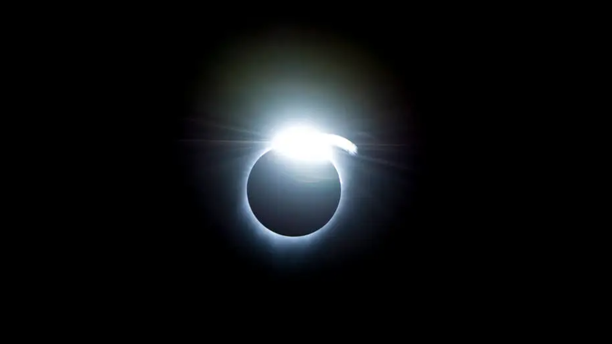 Total solar eclipse in New Hampshire: What are Baily's beads?