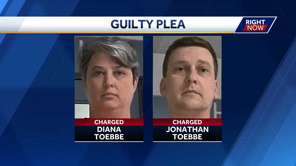 Wife of ex-Navy nuclear engineer pleads guilty in espionage case