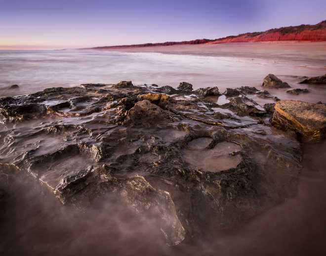 World's biggest dinosaur footprint found in 'Australia's Jurassic Park'