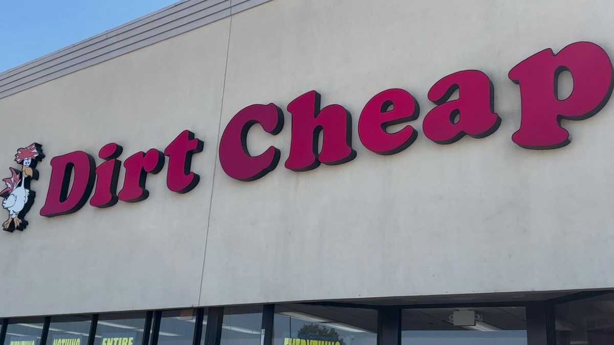 Dirt Cheap, founded in Mississippi, closing all locations