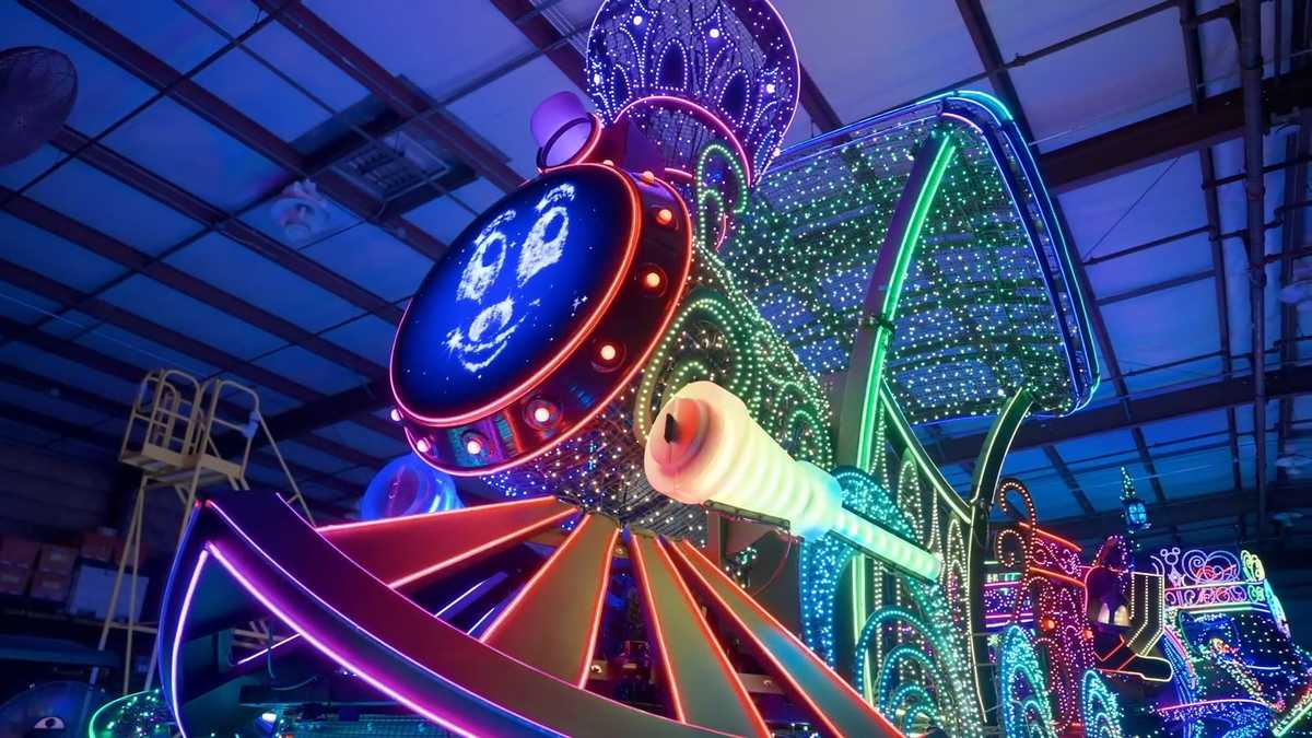 Finale float revealed for Disney's new nighttime parade