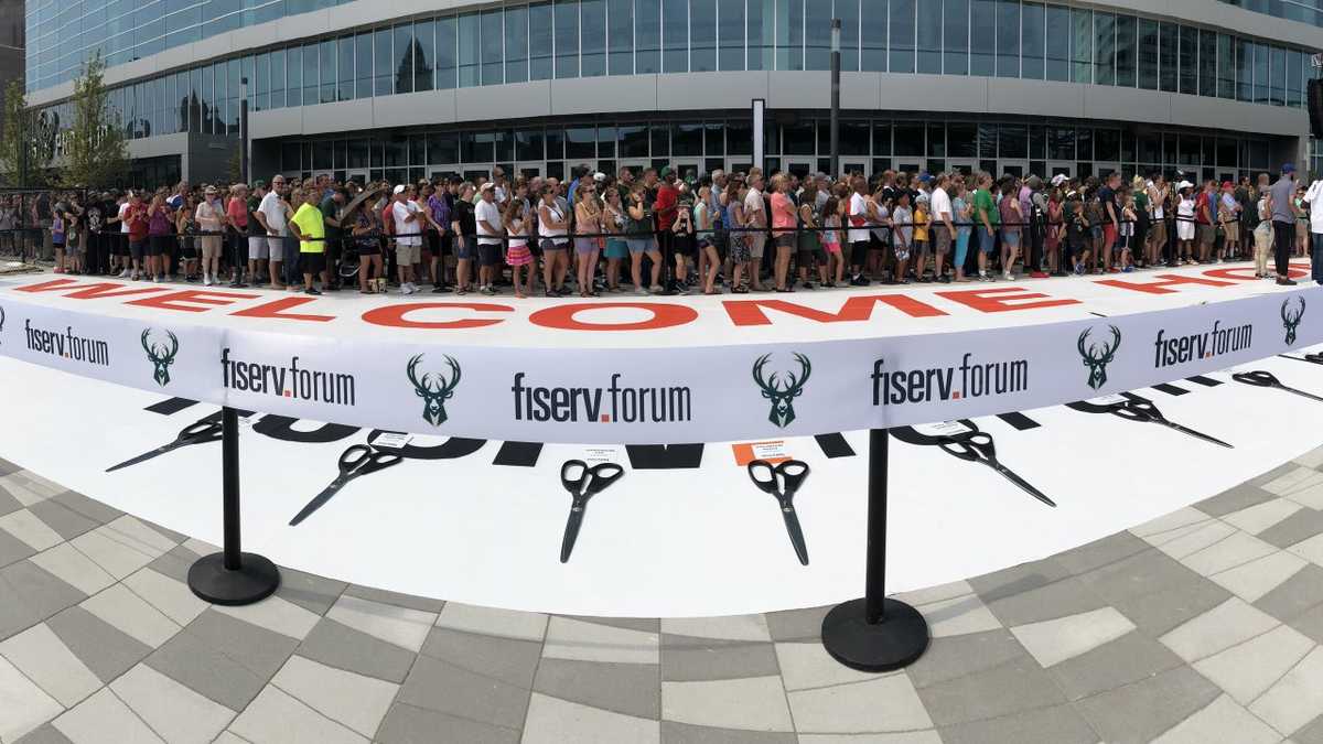 Watch: Fiserv Forum debuts with opening ceremony