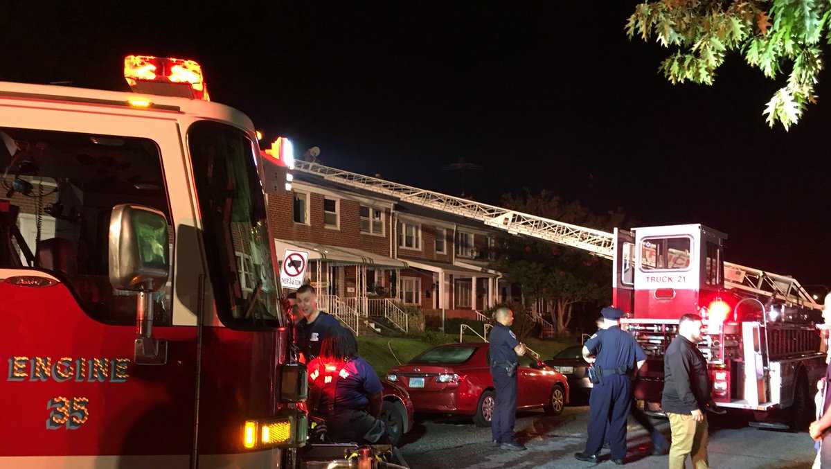 Woman's body found amid Brooklyn rowhome fire