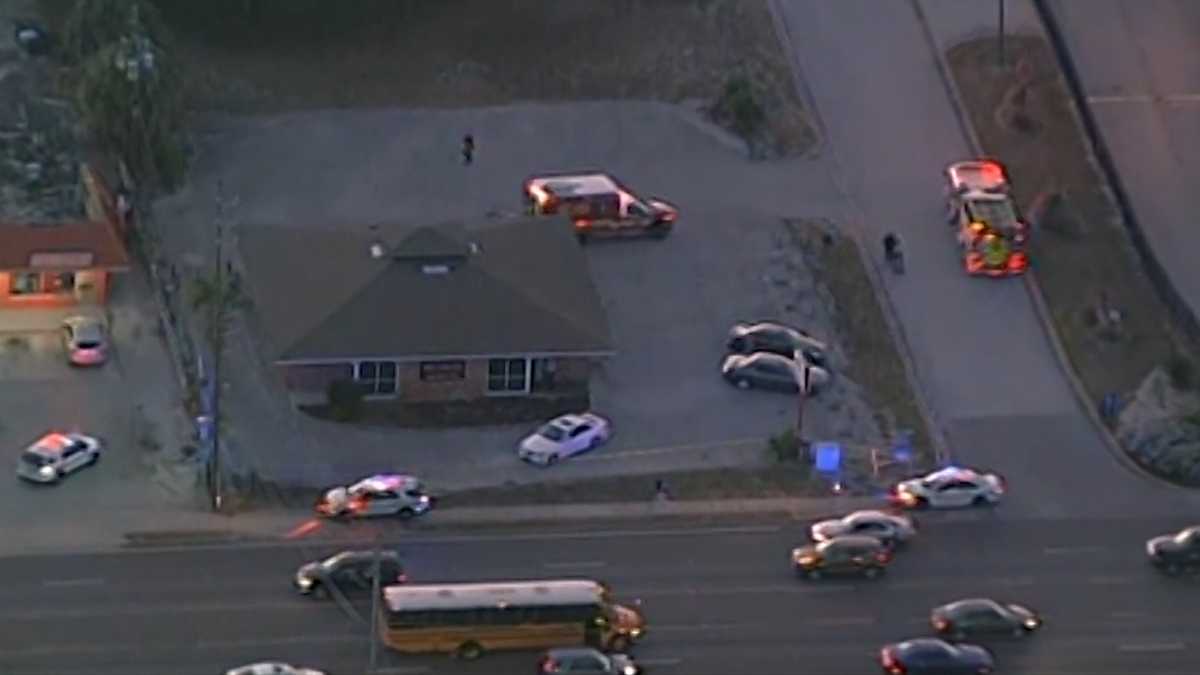 Doctor shot in front of patients during robbery in Pine Hills