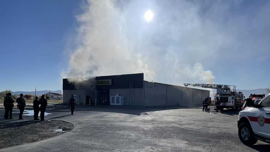 Firefighters respond to Dollar General fire in Los Lunas