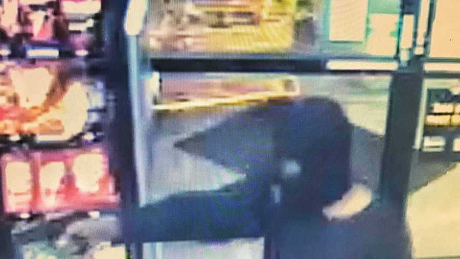 Masked man tries to rob two Dollar General stores