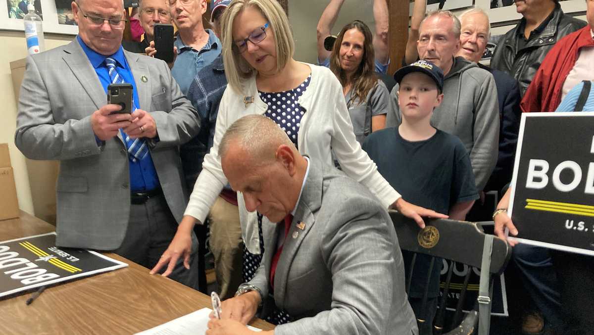 Republican Don Bolduc officially in the race for US Senate