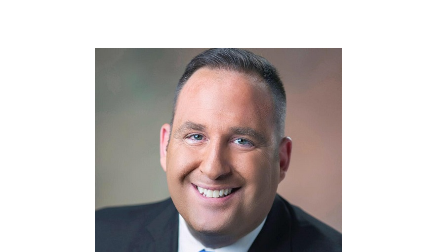 Condolences pour in following death of local anchor