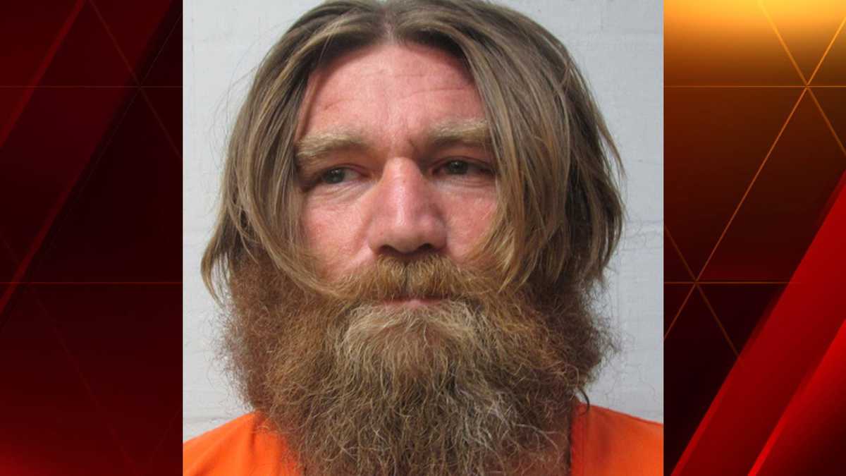 Man accused of killing two sons in Leavenworth appears in court