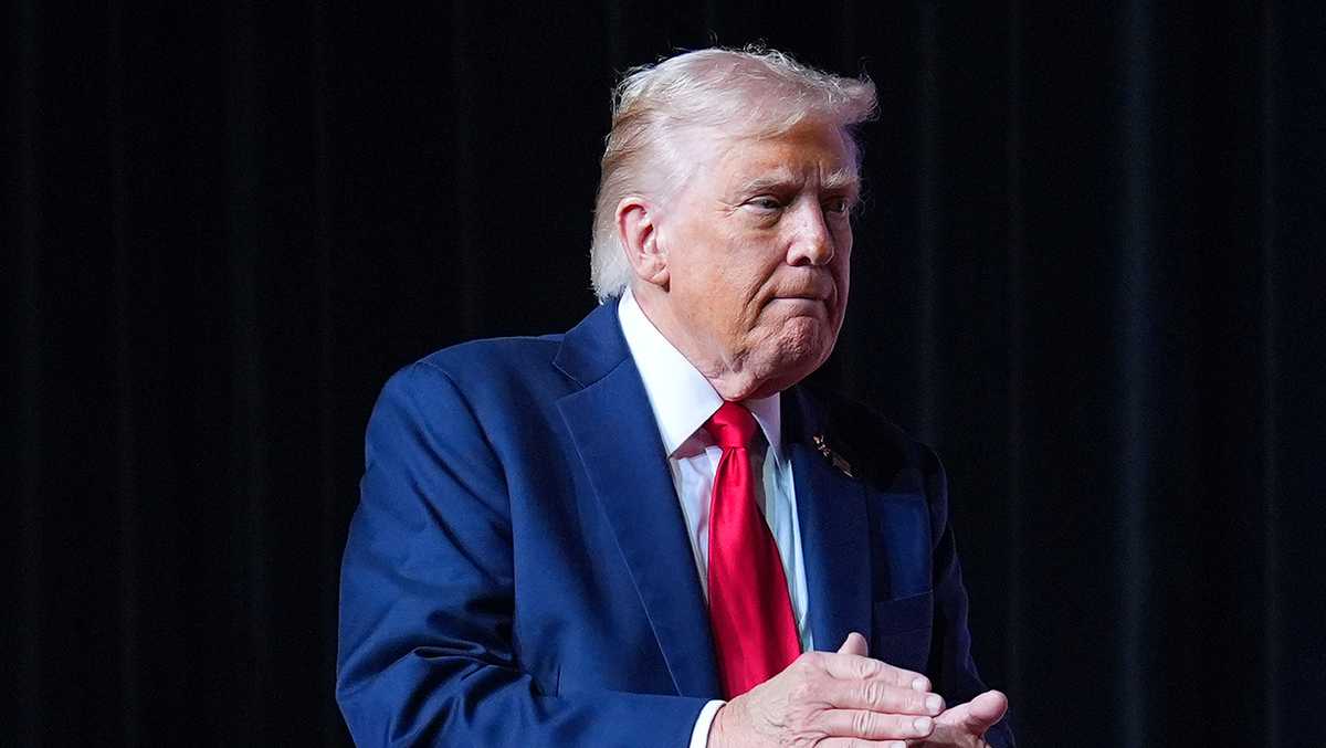 Trump orders US troop pay during shutdown