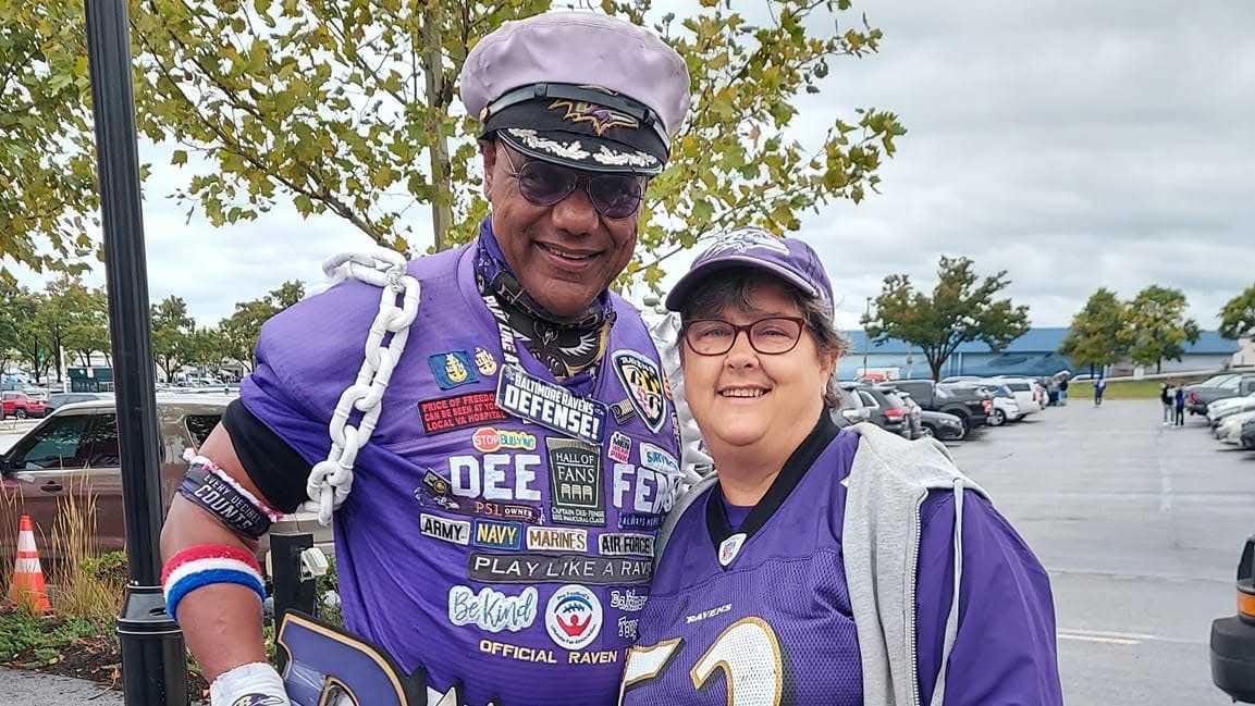 Ravens Flock remembers Captain Dee-Fense | Fan photos