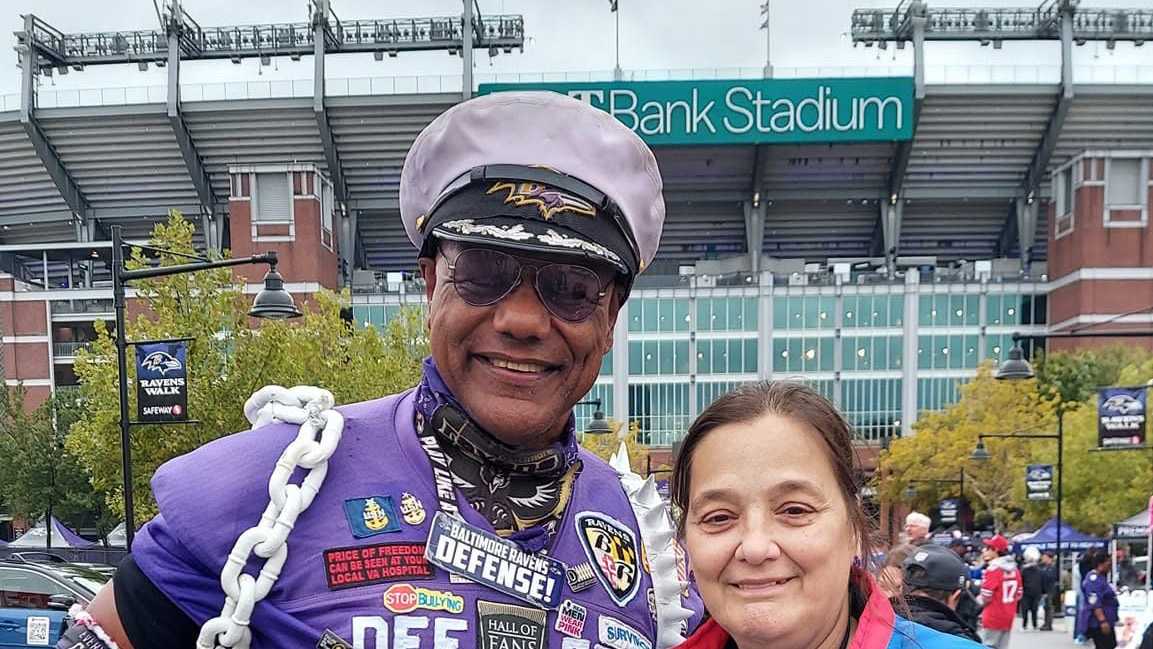 Ravens Flock remembers Captain Dee-Fense | Fan photos
