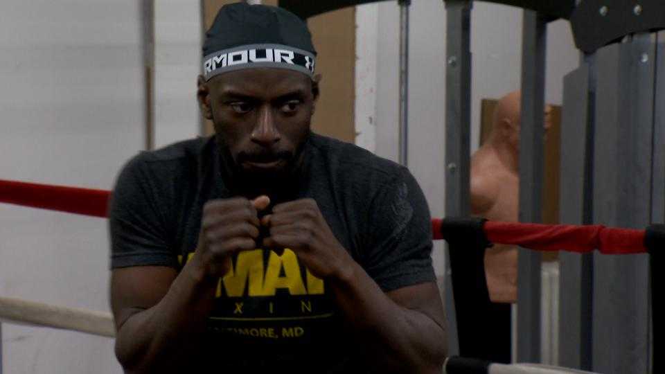 Boxer overcomes brutal childhood, aspires to be world champ