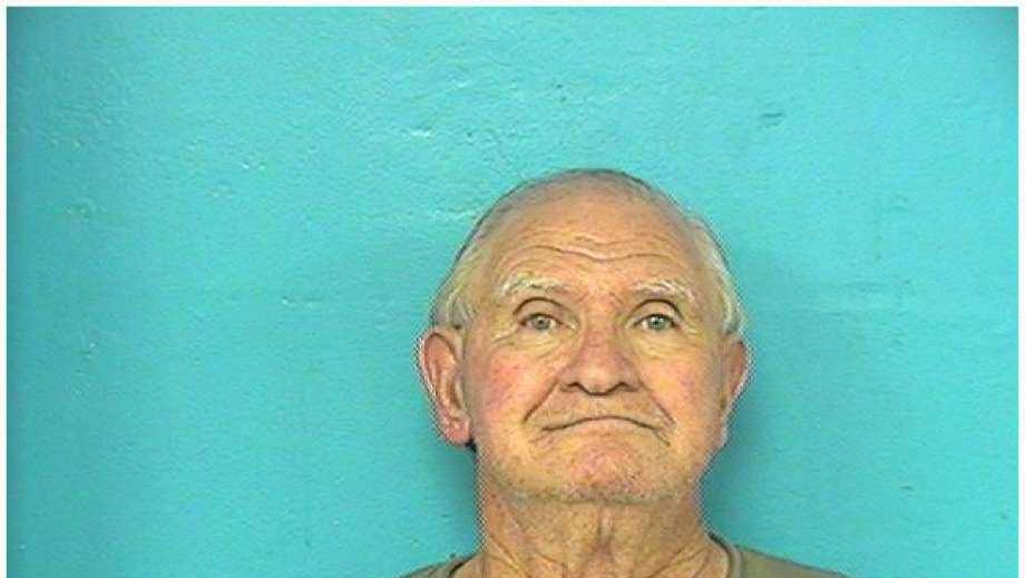 Man run over by lawn mower while trying to kill son with a chainsaw ...