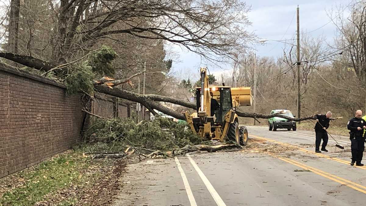 PHOTOS: WLKY viewers share photos of storm damage
