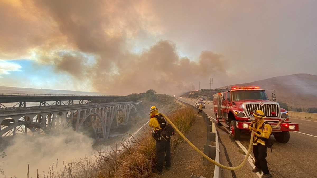 Wildfire rages in Santa Barbara County coastal mountains