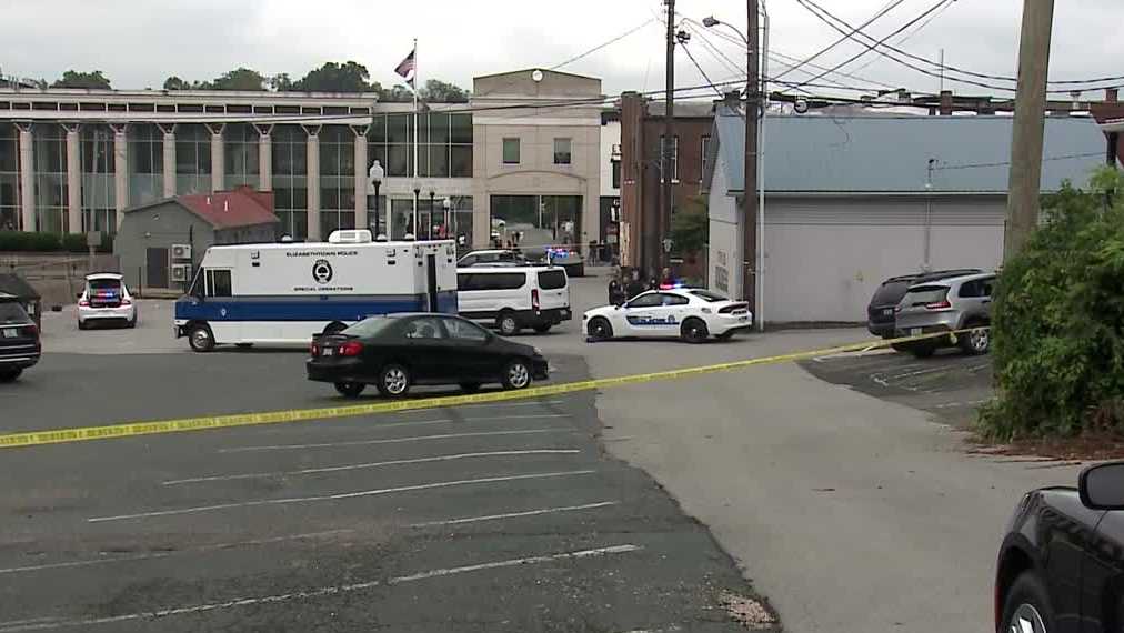 2 dead, 1 hurt in Elizabethtown courthouse shooting; suspect shot ...