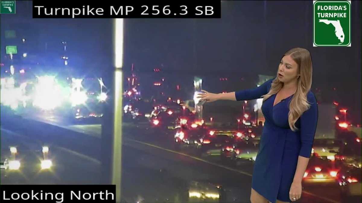 Crash on Florida's Turnpike causing slight delays near Florida Mall