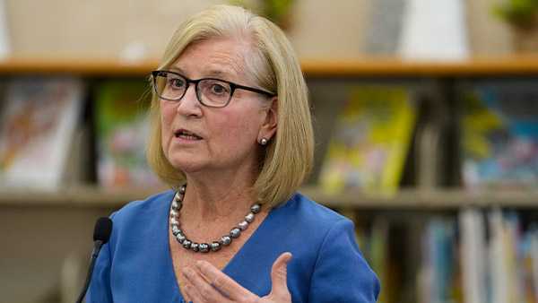 Indiana's health commissioner Dr. Box is resigning