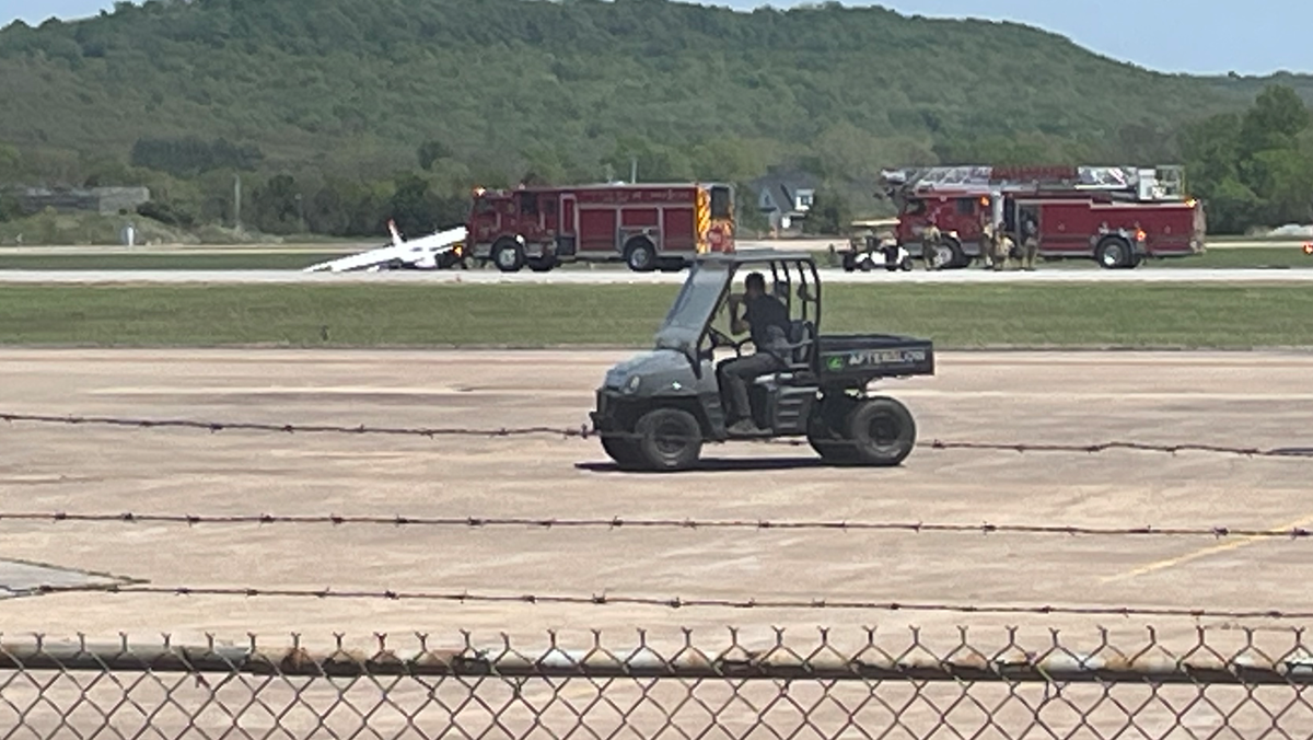 Plane goes off Drake Field runway during emergency landing