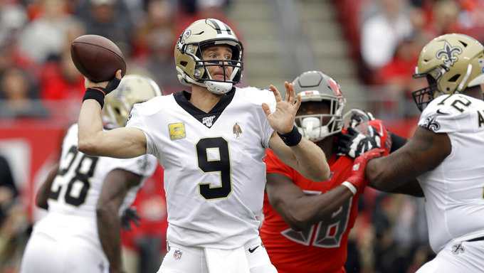 Saints get back to winning ways beating Buccaneers 34-17