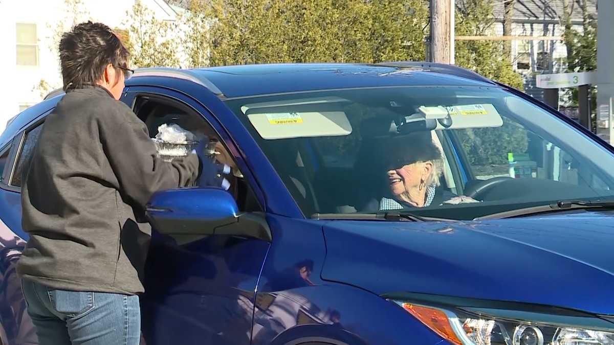 Westbrook church holds free drive-thru community dinner