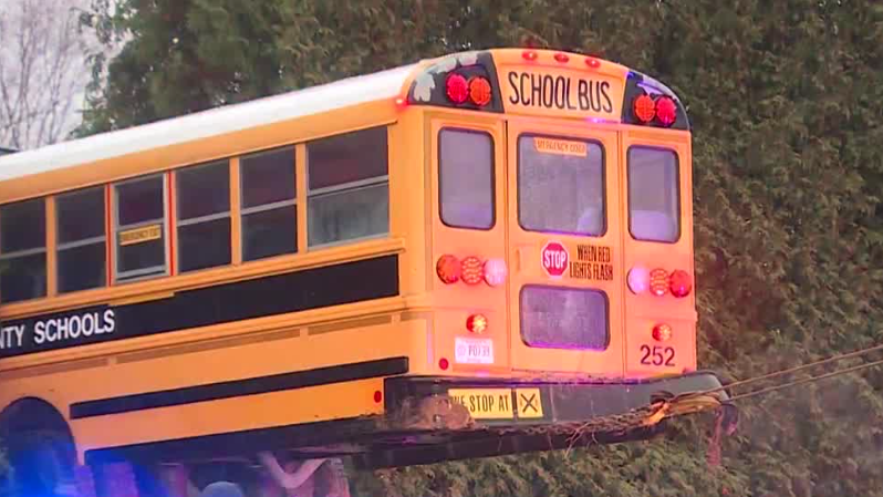 Quick thinking helps students stop school bus after driver's medical ...