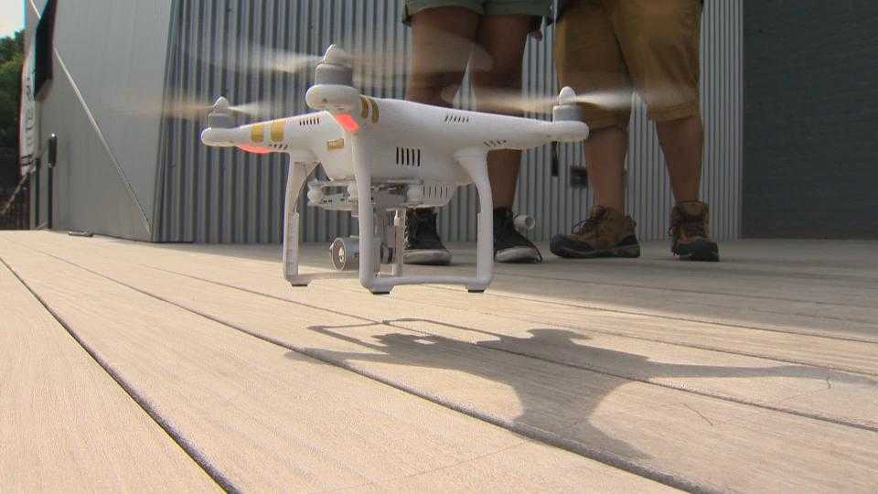 Drone workshop teaches students how to soar