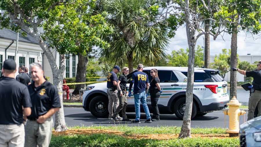 Truist Bank robbed in south Fort Myers, two suspects arrested