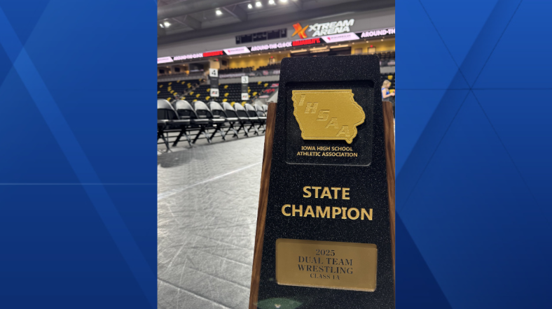 Iowa high school boys wrestling: 2025 state duals team champions