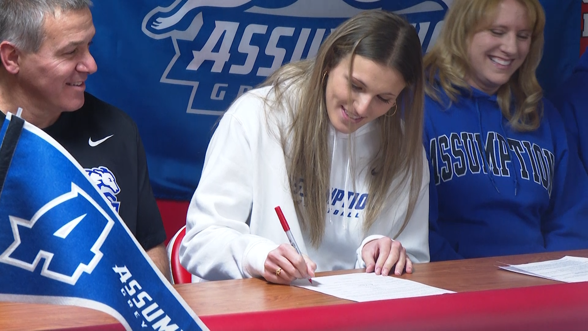 Saranac girls' basketball star Brenna Ducatte signs letter of intent to ...