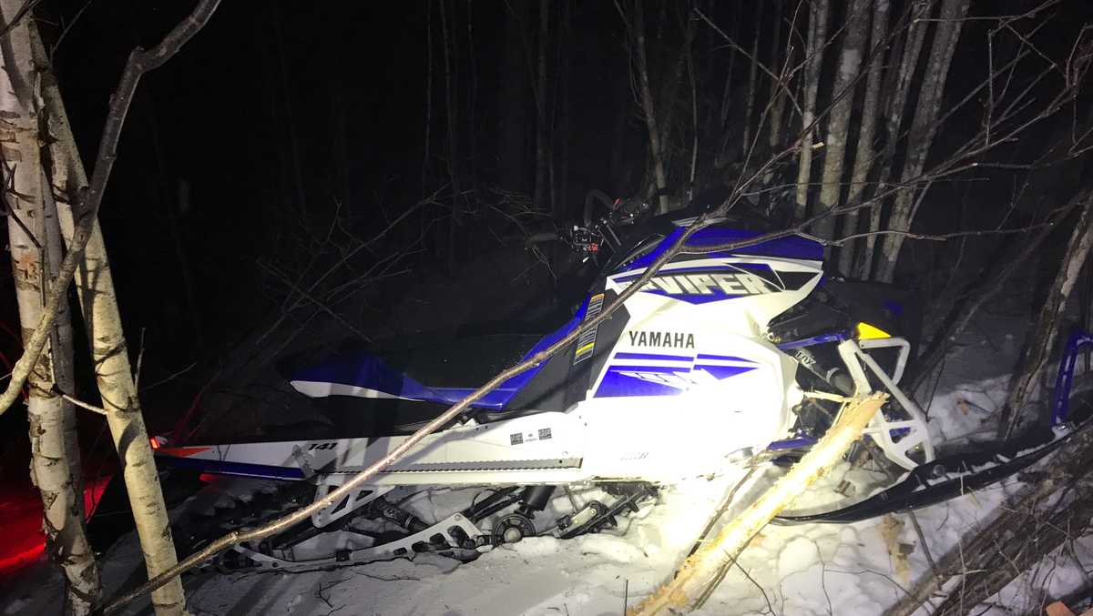 Massachusetts man dies in Franklin County snowmobile crash