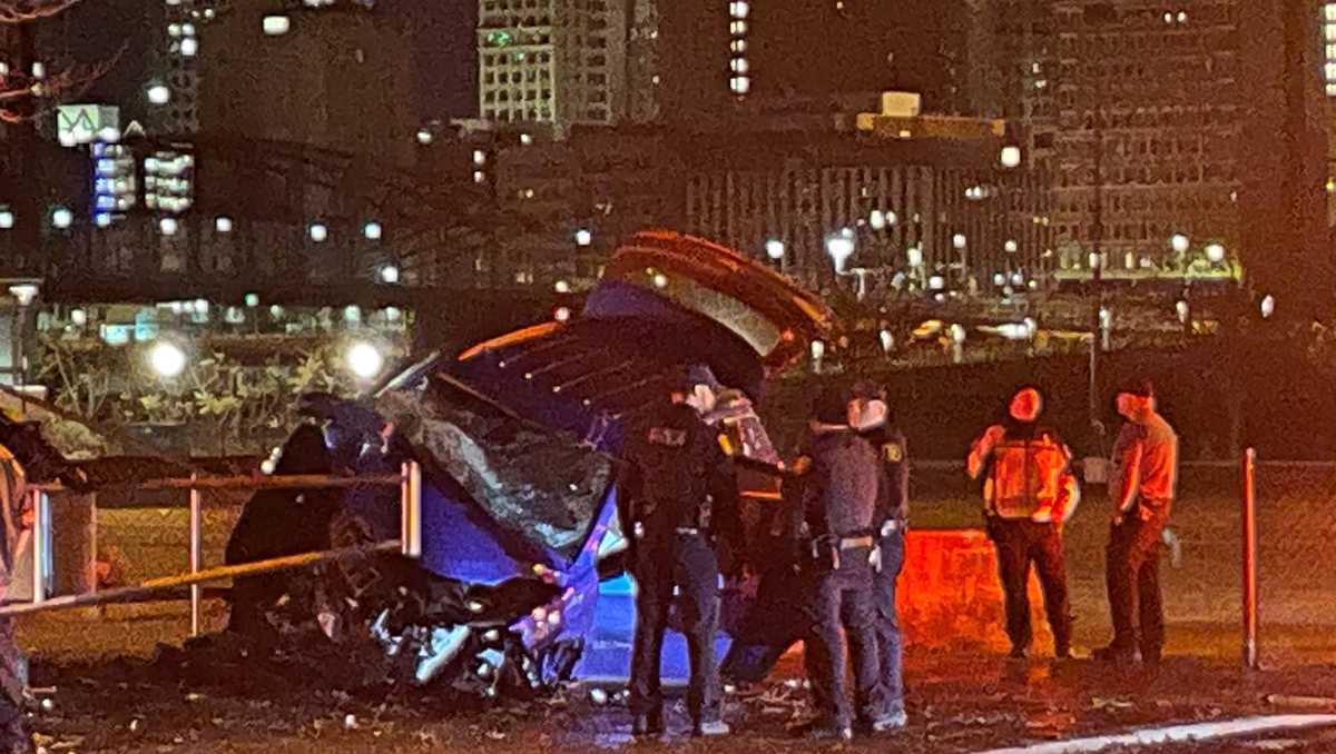 Crash on Pittsburgh's South Shore sends multiple people to the hospital