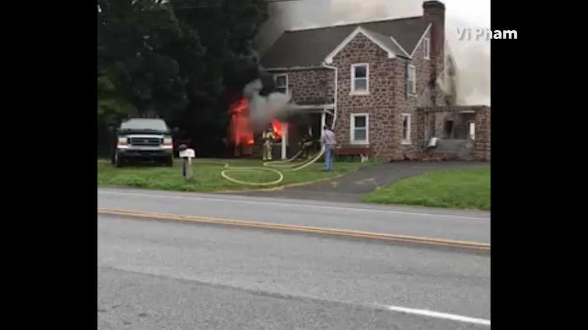 Crews respond to East Lampeter house fire