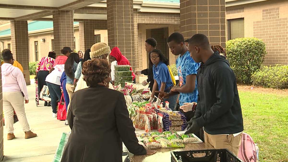 Eat Fresh and Free Program adds location to its distribution