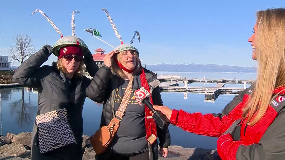 New England sky gazers gather along eclipse path of totality