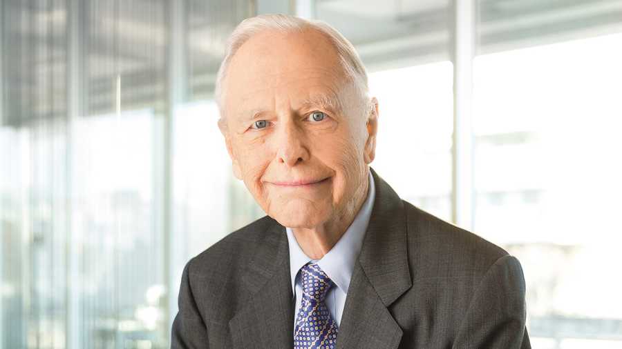 Former CEO of Boston-based Fidelity Investments dies at age 91