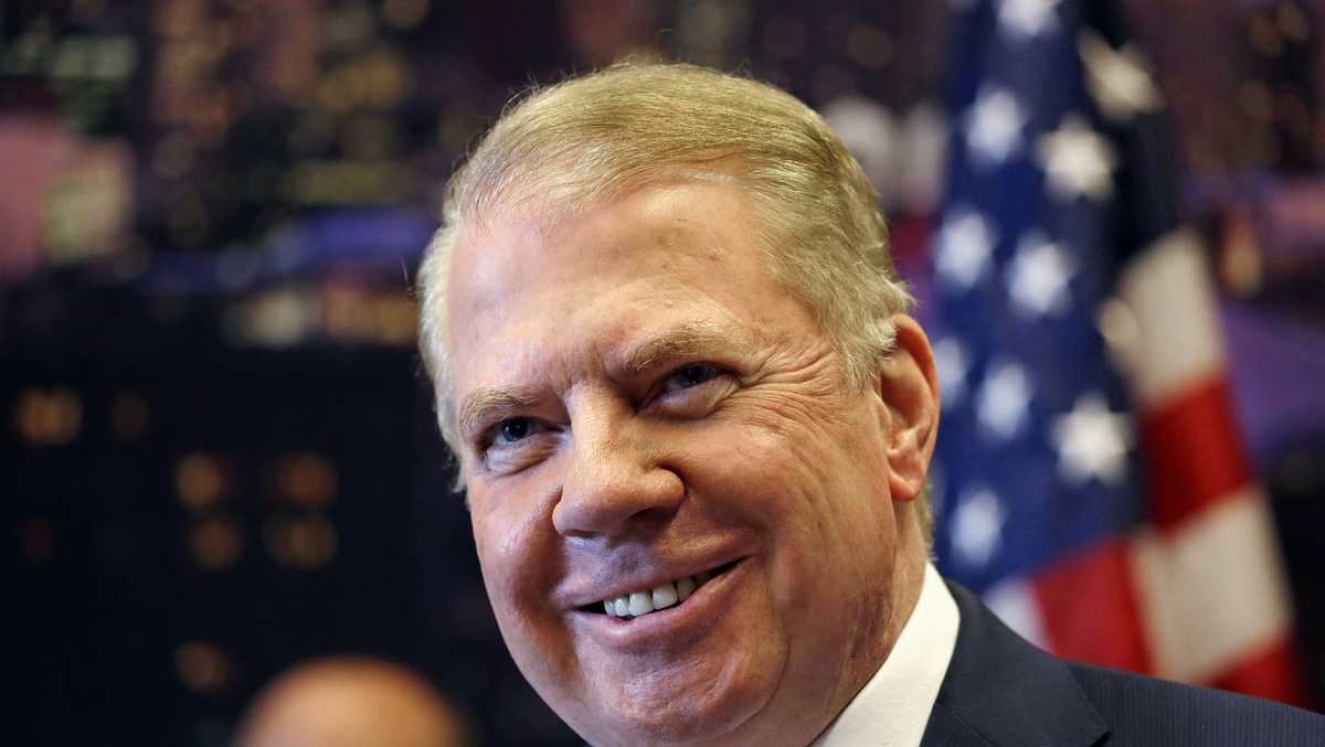 Seattle mayor announces plans to resign after 5th sex abuse claim